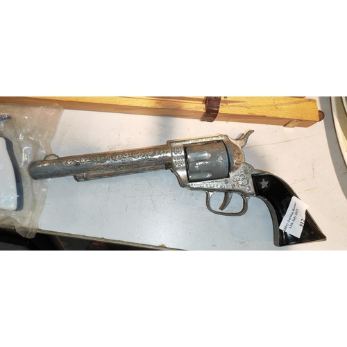 Lone Star Range Rider Mark 3 Toy Gun Missing Middle Cylinder For Spares ...