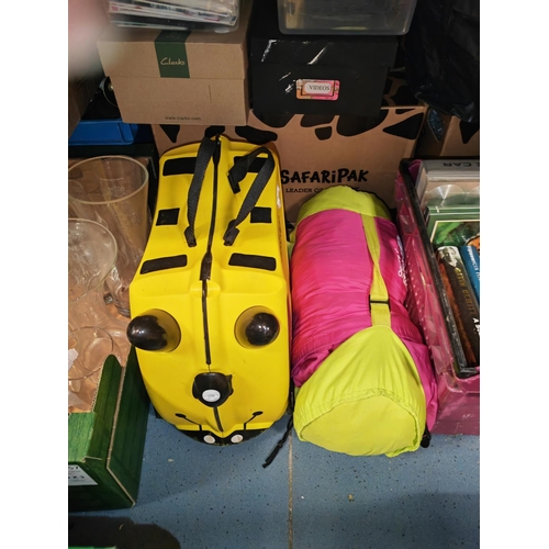 Child'S Trunki Case Plus Junior Sleeping Bag