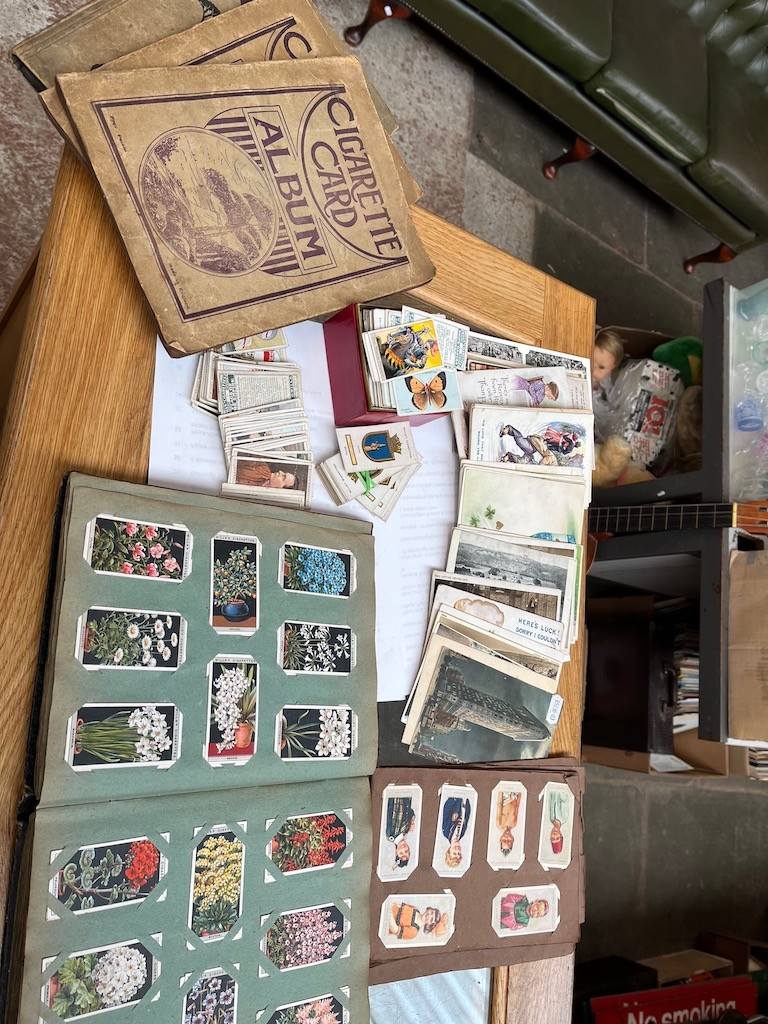 Various cigarette cards, and cigarette card albums together with a ...