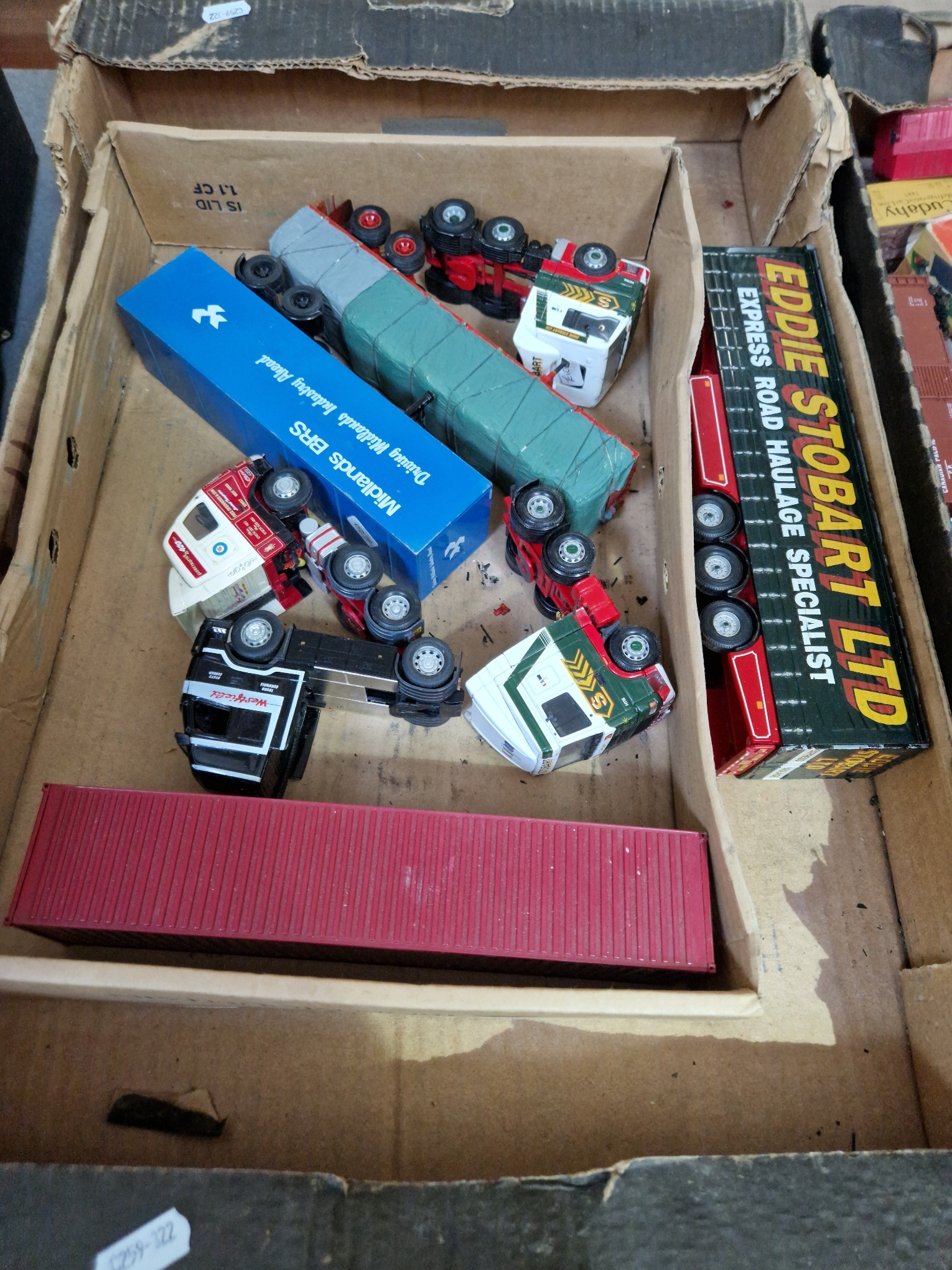 A box of die cast model vehicles, 1/50 scale lorries including Eddy ...
