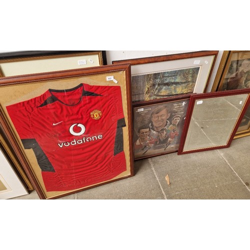 A Manchester United signed shirt, a Man U mirror and print and a ...