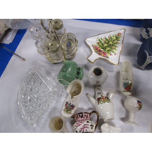 A Selection of Goss crested ware including Blackpool ,Leicester,city of ...