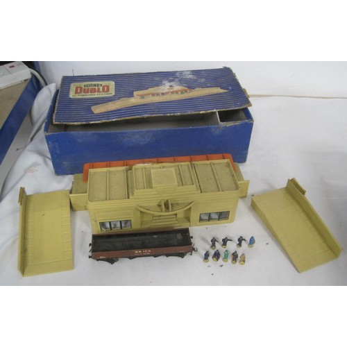 Hornby R590 Station Halt Lineside Signals & Buildings Hornby - R590 ...