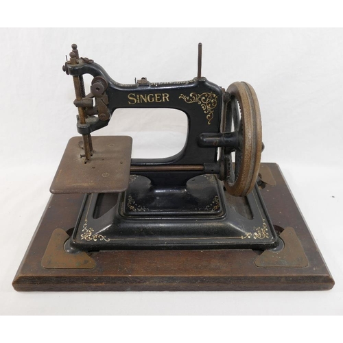 A Singer Manufacturing Company model 30K chain stich sewing machine, on ...