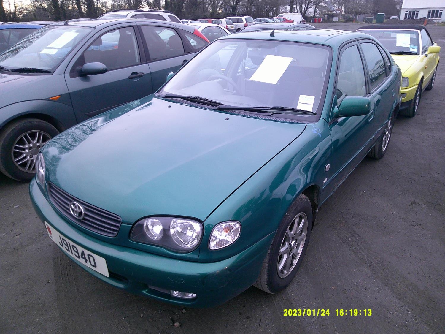 A 2000 Toyota Corolla GLS 1.6 five door hatchback J91940 (petrol ...
