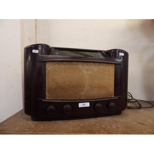 A vintage Philips Bakelite cased wireless set