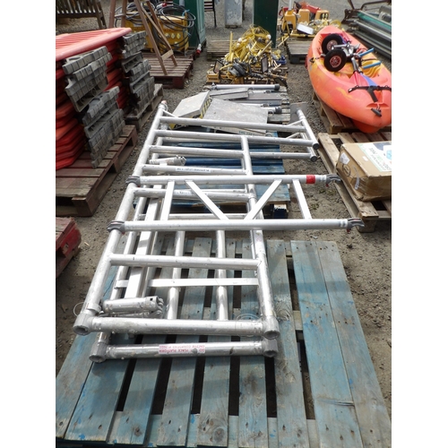 A Euro Towers aluminium platform tower - Liquidator's sale