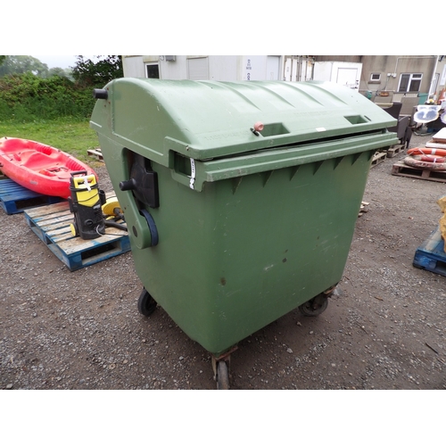 A green Eurobin