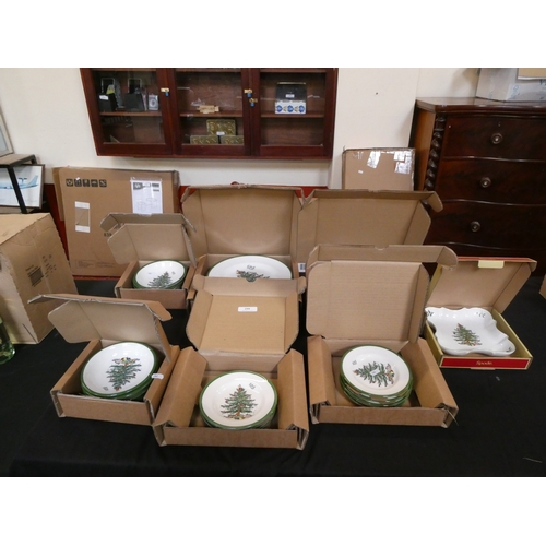 A range of Spode Christmas Tree table ware - new