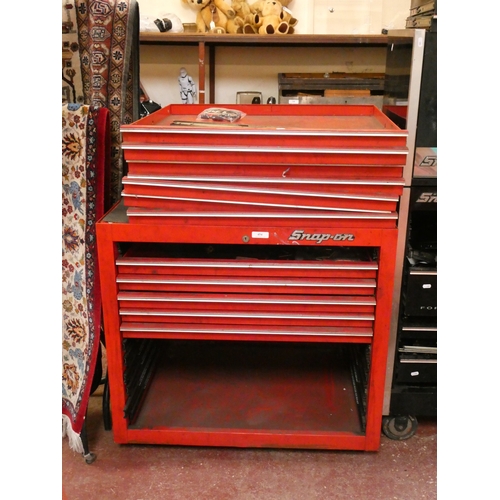 A Snap On roll cab tool cabinet