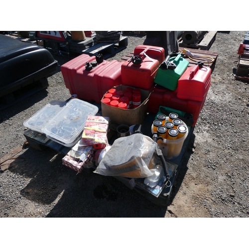 Several cans of Wurth Ultra 2040 Lubricant, together with several tubes ...