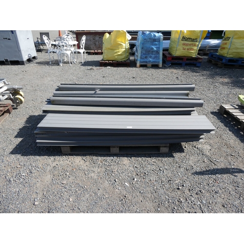 A composite interlocking fencing system