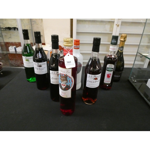 Eight bottles of assorted wines, liqueurs and spirits