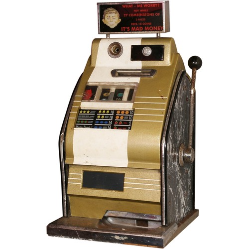 Sega Light-Up 'Mad Money' Coin Operated One Arm Bandit Slot Sega Light-Up 'Mad Money' Coin Operated One Arm Bandit Slot