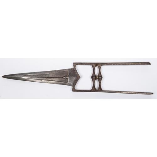 A good quality Indian Katar with armour piercing fullered blade 8½ ...