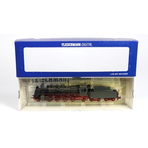 Fleischmann Digital HO DRG (KPEV) class 39 2-8-2 tender locomotive. 39062, in dark green livery with