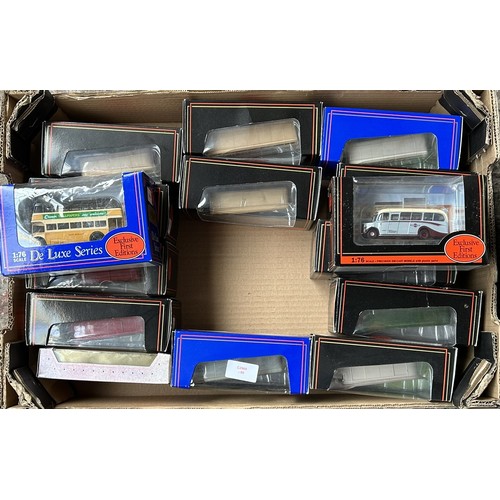 EFE. 15 various bus models. All boxed.