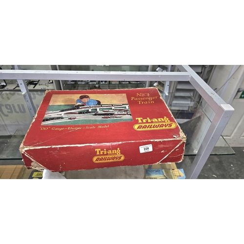 princess Elisabeth triang train set untested