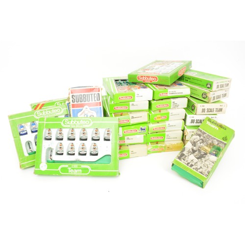 Large quantity of various Subbuteo figures, to include over 25 boxed ...