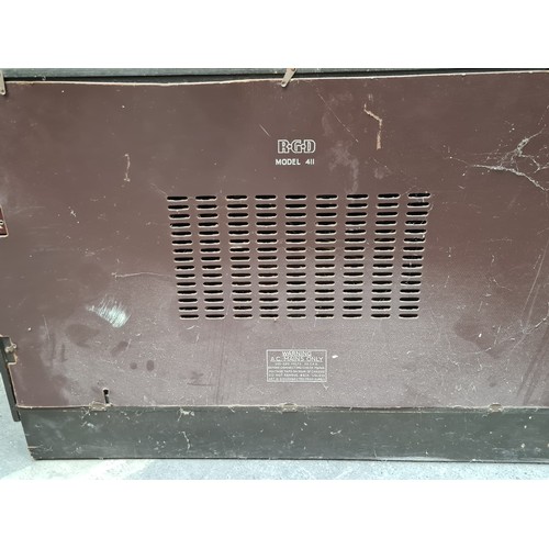A fabulous vintage RGD Radiogram, model no: 411. A very well made piece ...