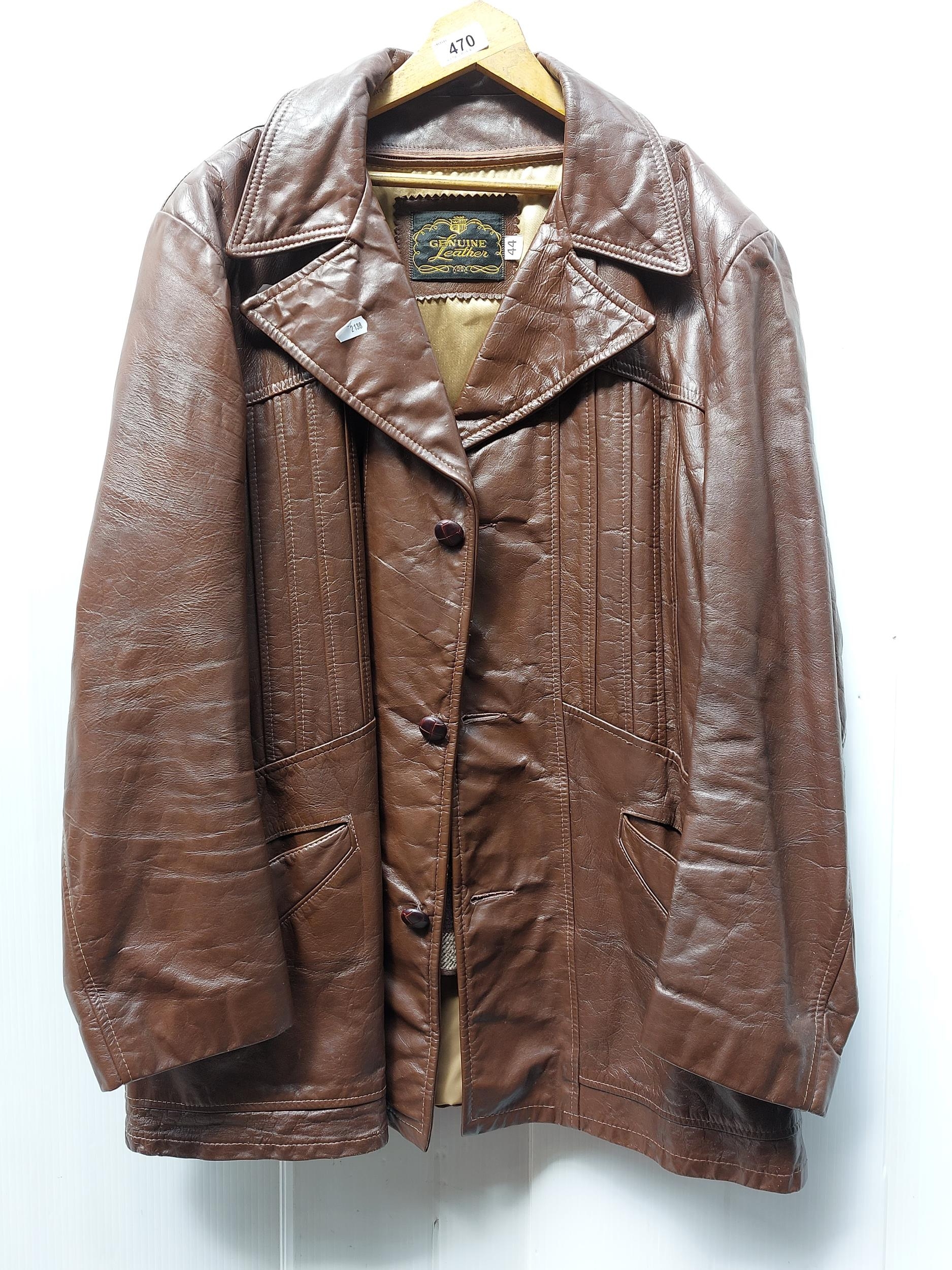 A beautiful genuine leather vintage gents jacket. Designed in a ...