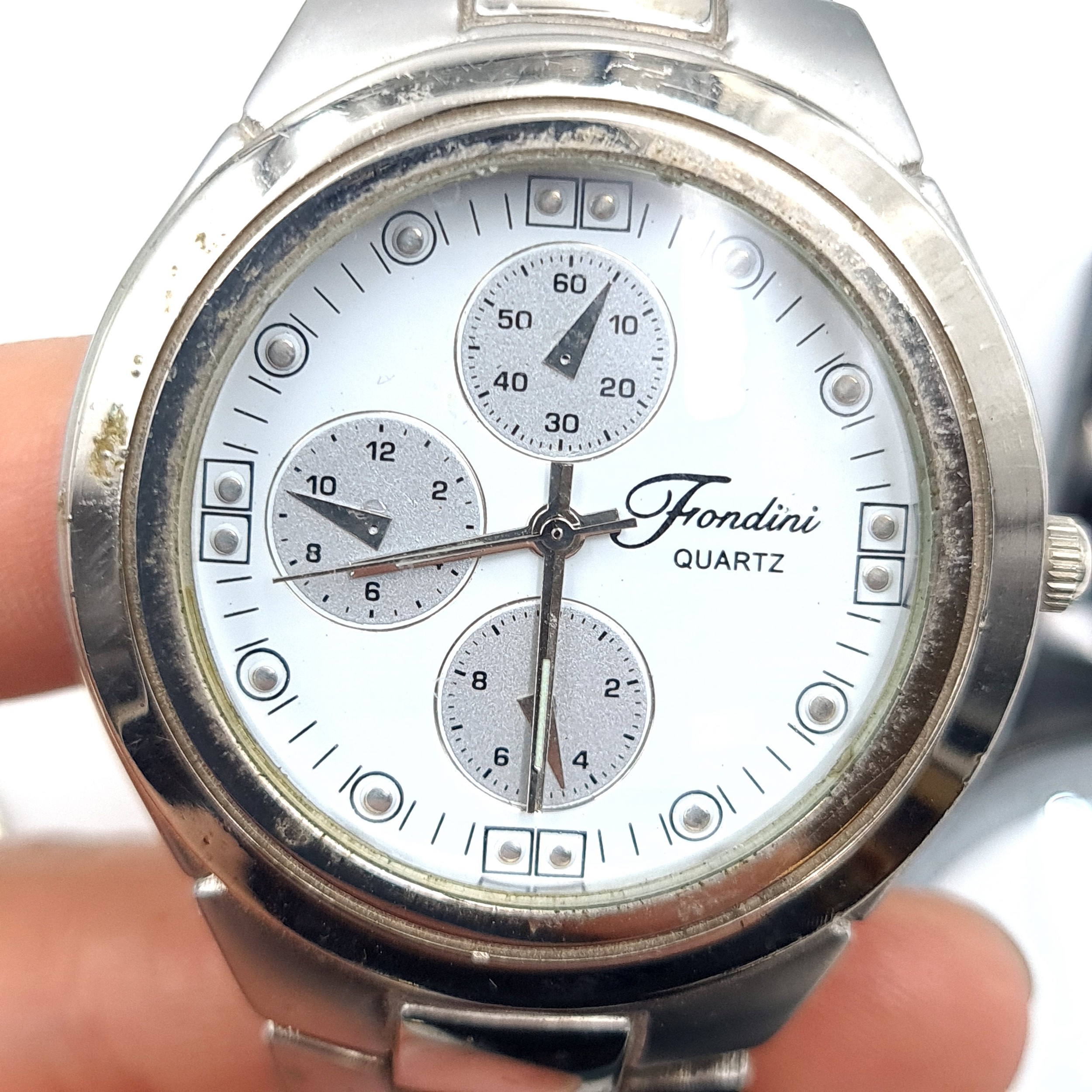 A collection of two watches including a Fondini and a Akribos XXIV ...