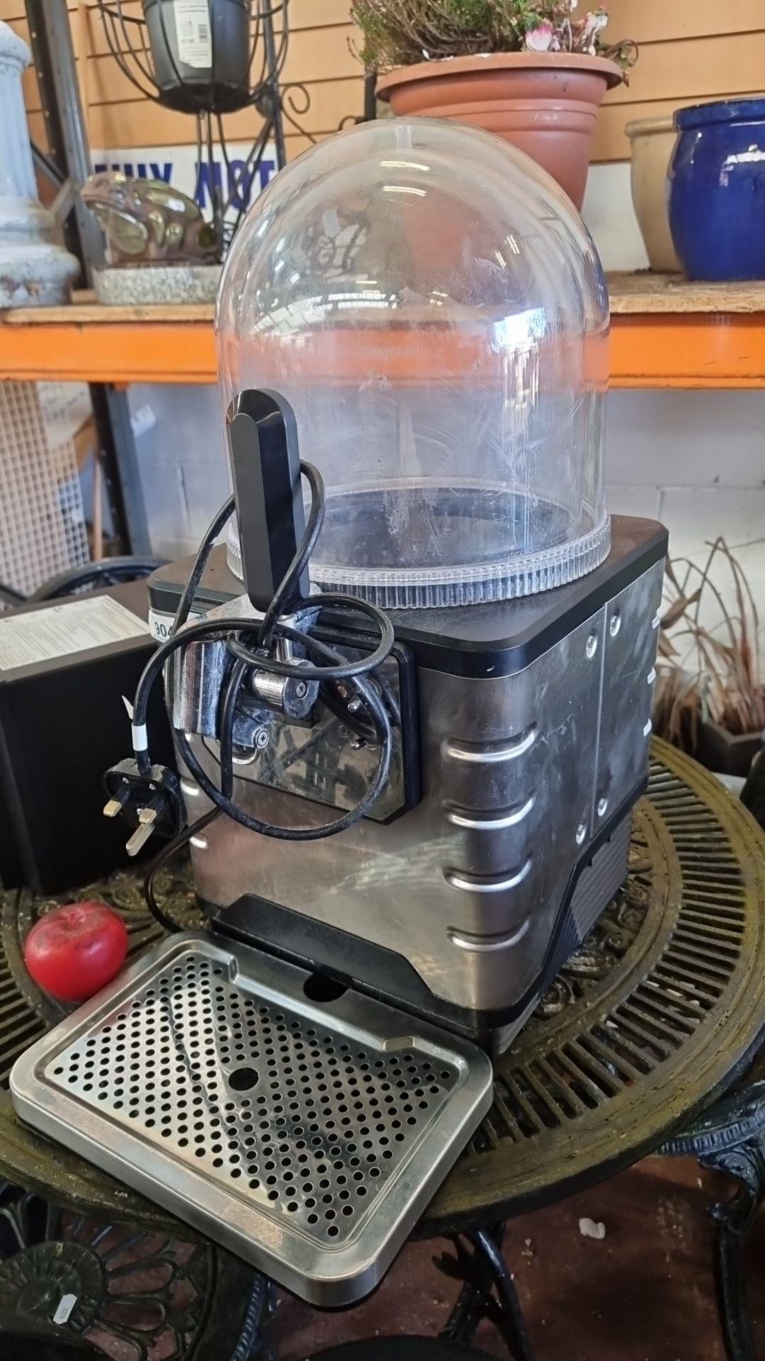 Star Lot : A wonderful pub quality Blade beer machine complete with ...