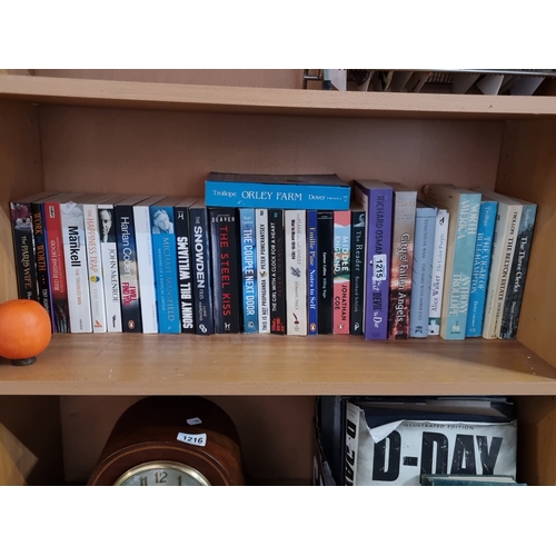 Assortment of approximately 30 modern paperback and a few hardback ...