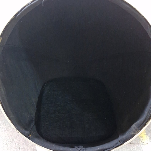 Superstar Lot: Mid-century style fibreglass ‘Ball’ pod Egg chair, white ...