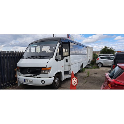 Super Star Lot : A Mercedes Benz 814 Plaxton Beaver single decker bus ...
