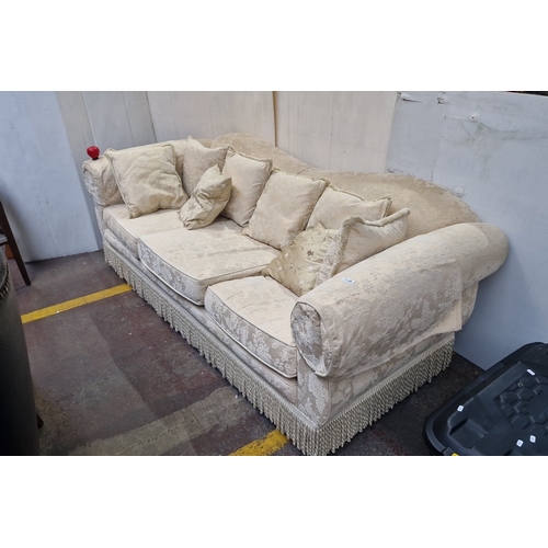 Star Lot : A Super quality Peter Guild Fine Upholster makers Three-seat ...