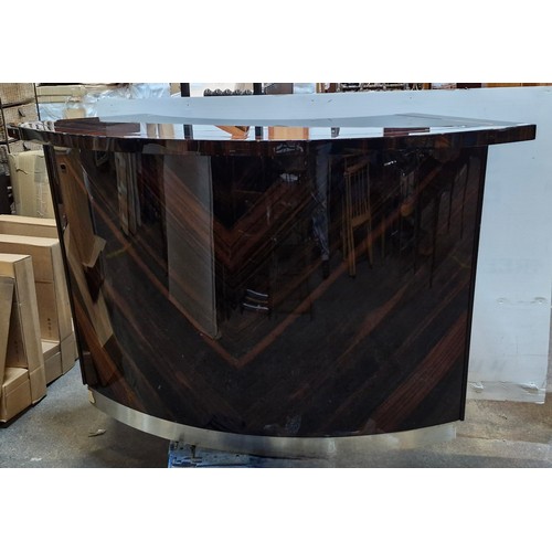 Super Star Lot : A super quality Luna Deco Home Bar by Giorgio ...
