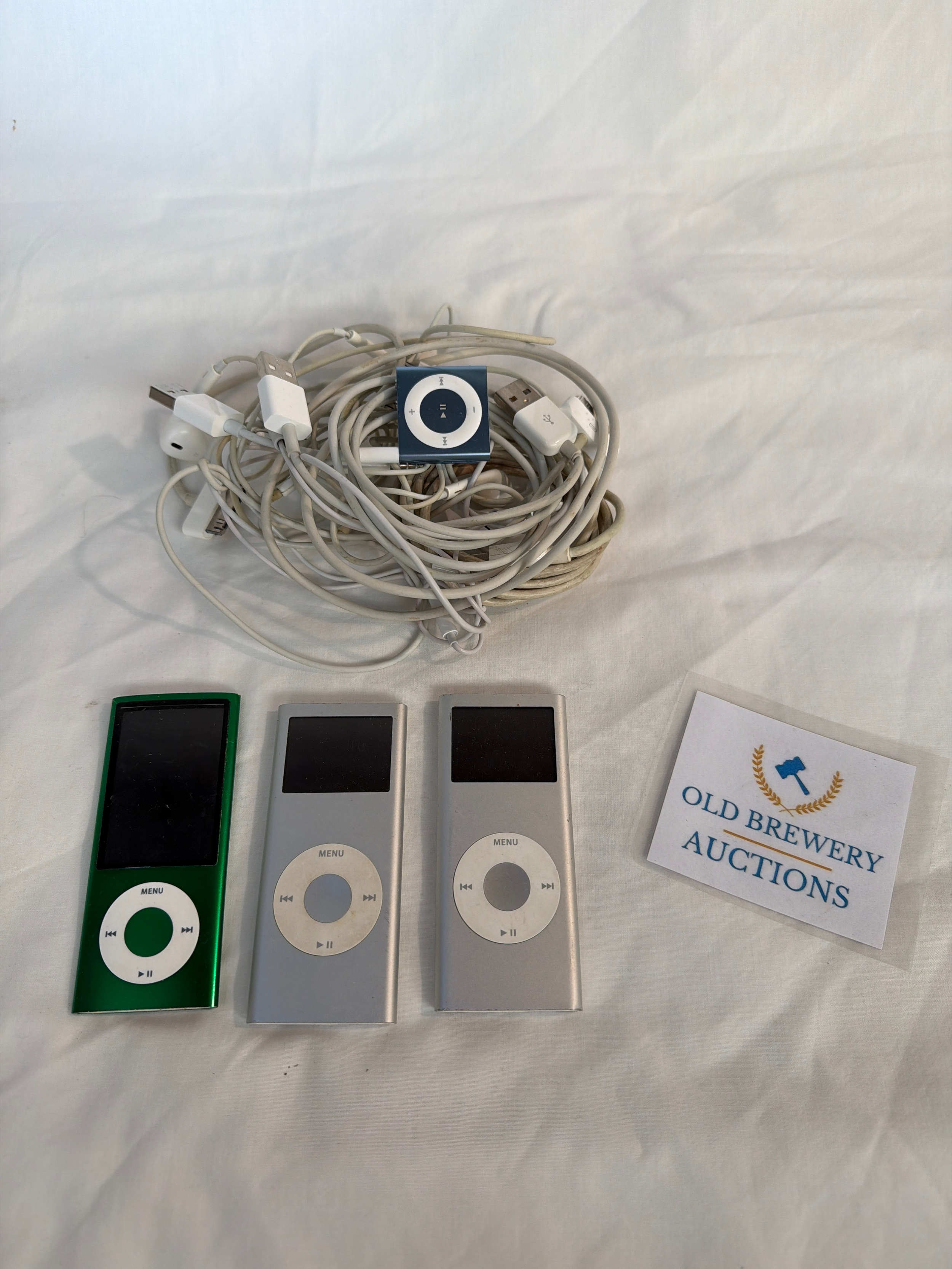 Collection of vintage apple ipods (4) (af)