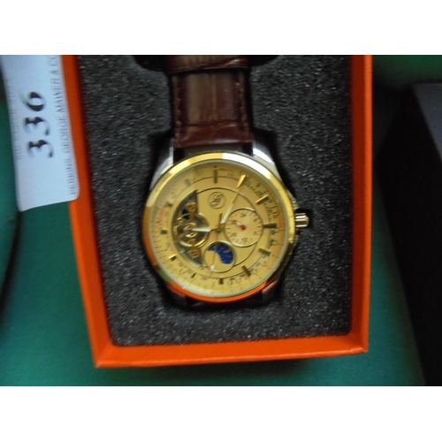 Unused Strada Genoa gentleman's wristwatch