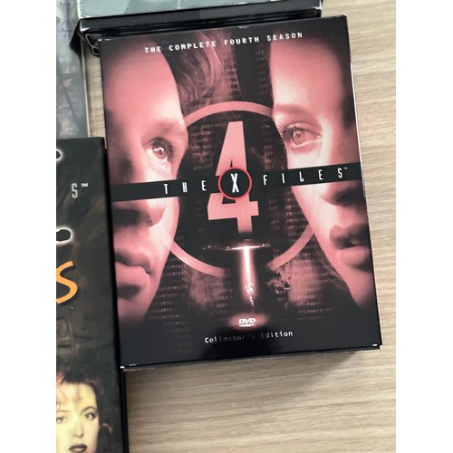 X-FILES DVD/BOOK/COMIC Bundle. X-Files related items including box set ...