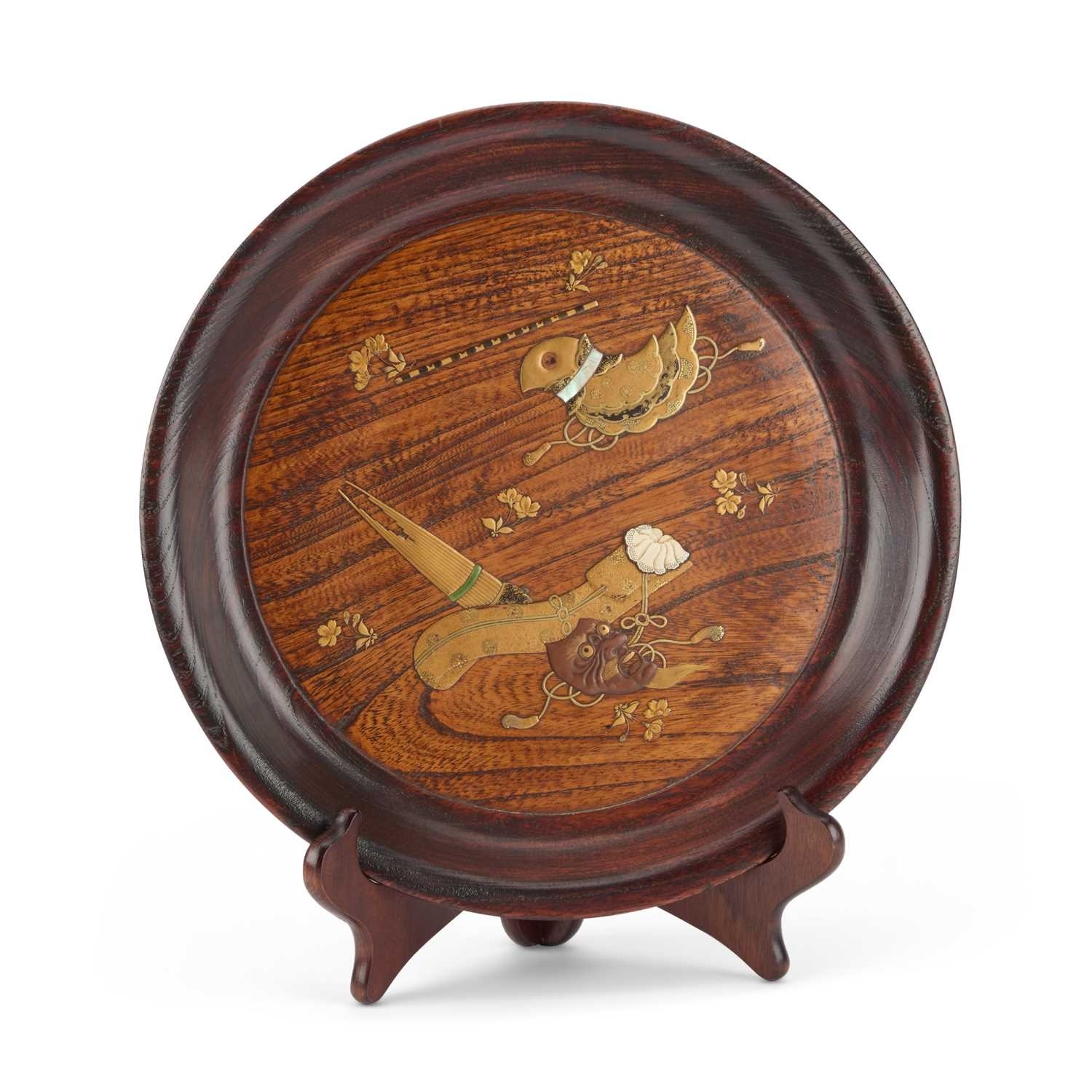 Â§ A JAPANESE SHIBAYAMA AND WOOD PLAQUE, MEIJI PERIOD (1868-1912 ...