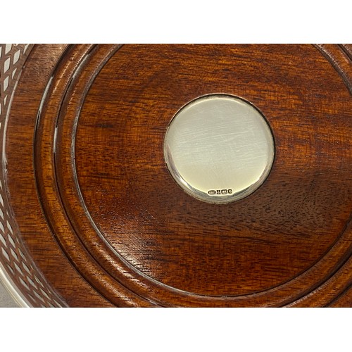 2 Silver hallmarked coasters, hallmarked Birmingham B&Co each coasters ...