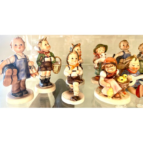 Selection 11 vintage Goebel figures all in good overall condition to ...