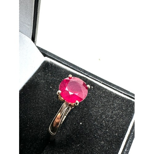 9ct gold ruby single stone ring (2.5g)
