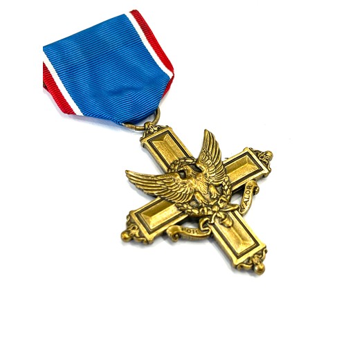 Original US army distinguished service medal for valour, 2nd highest ...