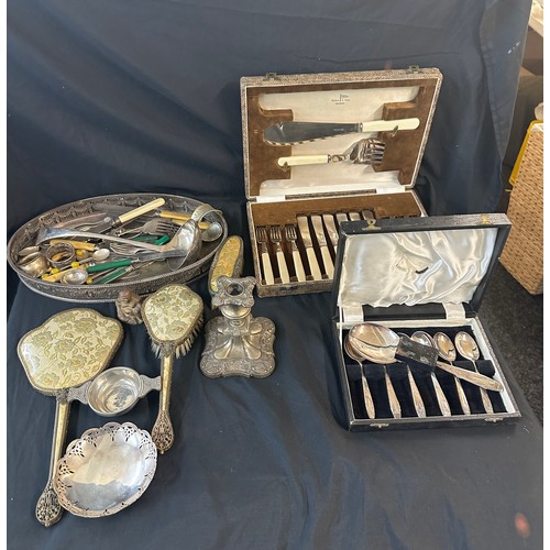 Selection of silver plated ware includes walker and hall cutlery ...