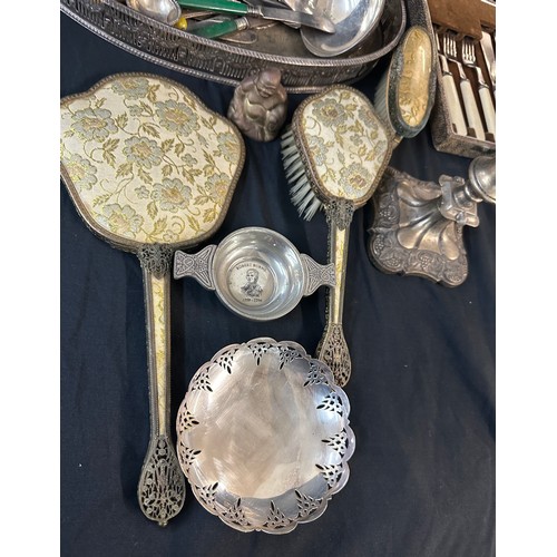Selection of silver plated ware includes walker and hall cutlery ...