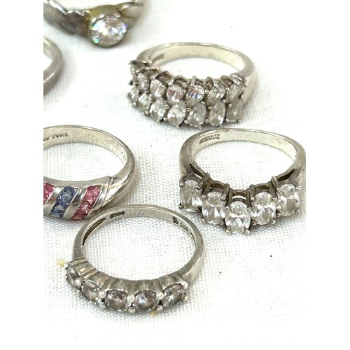 Selection of 12 hallmarked silver rings