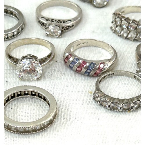 Selection of 12 hallmarked silver rings