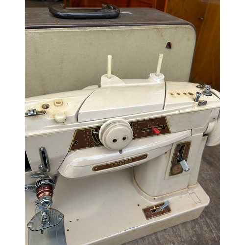 Vintage Singer Sewing Machine Untested