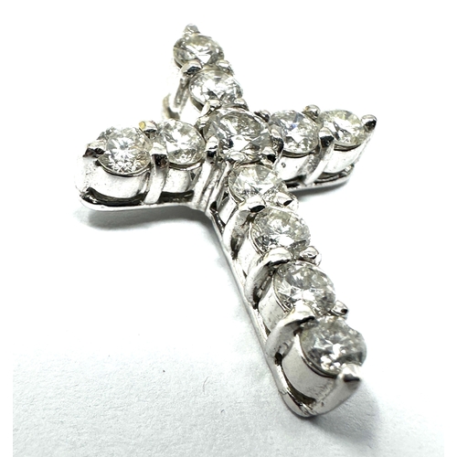 18ct white gold diamond set cross pendant measures approx 2.1cm by 1 ...
