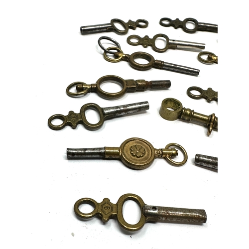 15 antique pocket watch keys