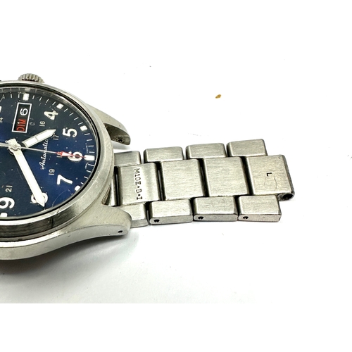 Seiko Automatic gents wristwatch the watch is ticking strap broken