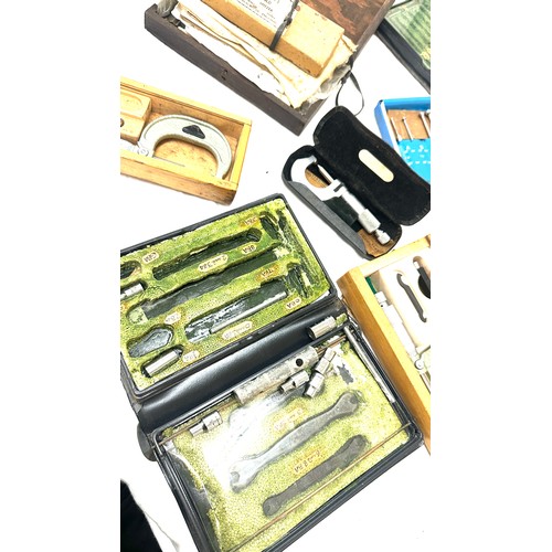 Selection of vintage measuring tools