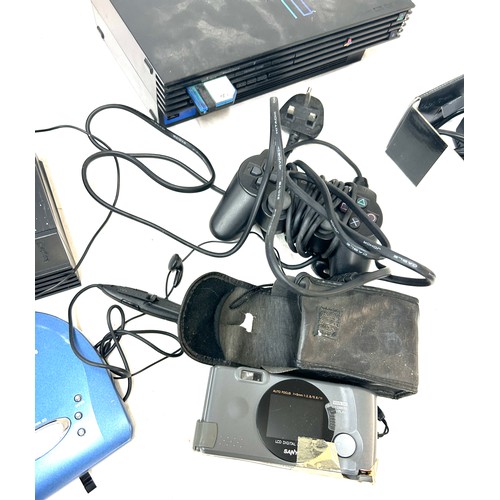 Selection of electrical items to include Logic Soundstation Speakers ...